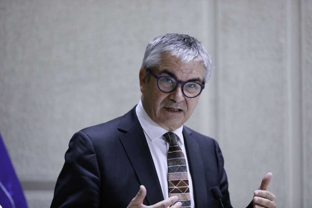 Moody's affirms Chile's A2 rating with stable outlook and highlights ...